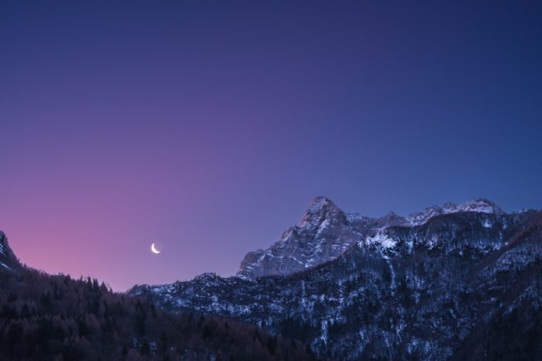 7 Stunning Crescent Moon Phases That Will Blow Your Mind - space Facts ...